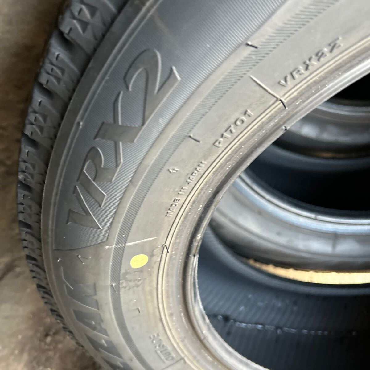 Yahoo!オークション - ブリヂストンVRX2 175/65R15 4本セット 20年式