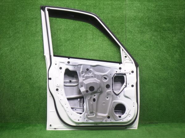 Yahoo!オークション - JX14536 セレナ C28 左フロントドア パネル NC28...