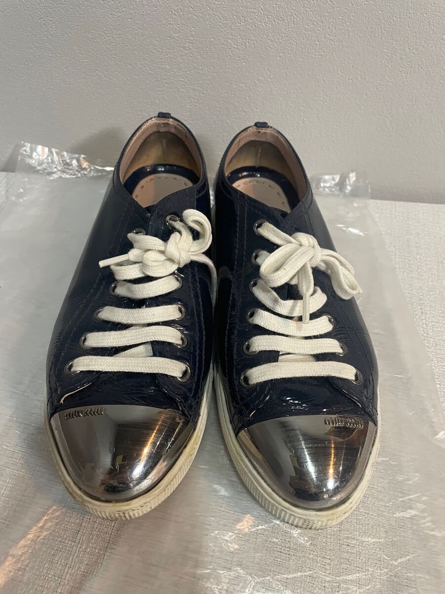 Yahoo!オークション - miu miuミュウミュウスニーカー青系22.5cmレディ...