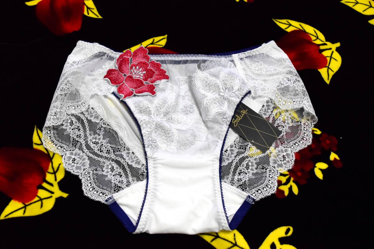 Yahoo!オークション - 新品・タグ付き ワコール サルート 86G・リボ...