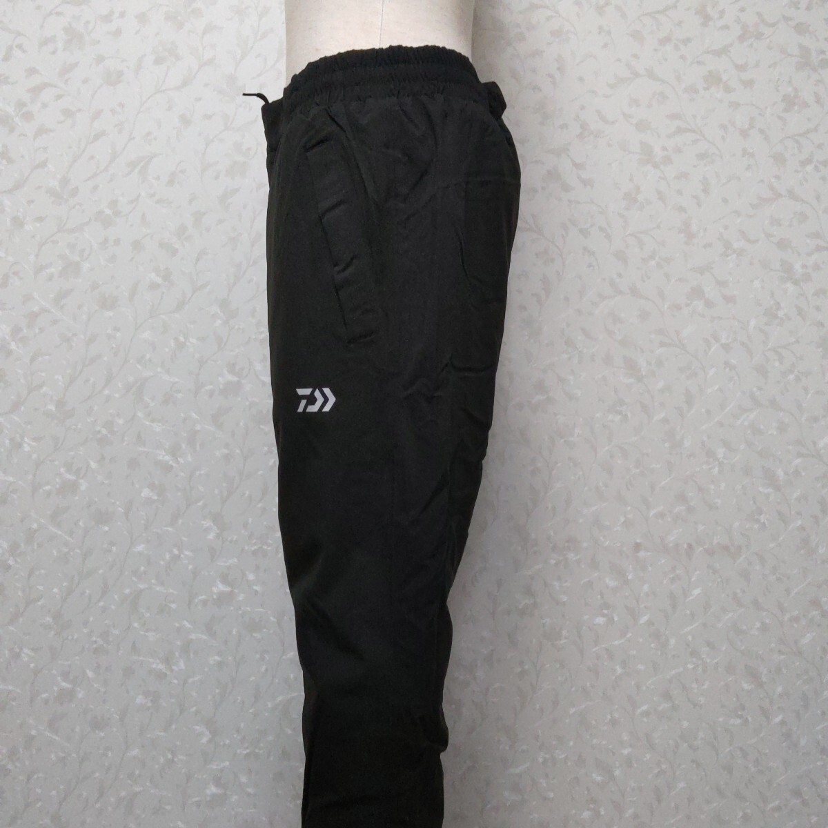 Yahoo!オークション - ダイワ DW-3523 ブラック Mサイズ （レインマッ...