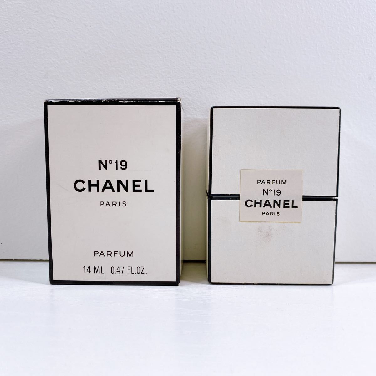 Yahoo!オークション - 164【未使用】CHANEL No.19 PARFUM シャネル パ...