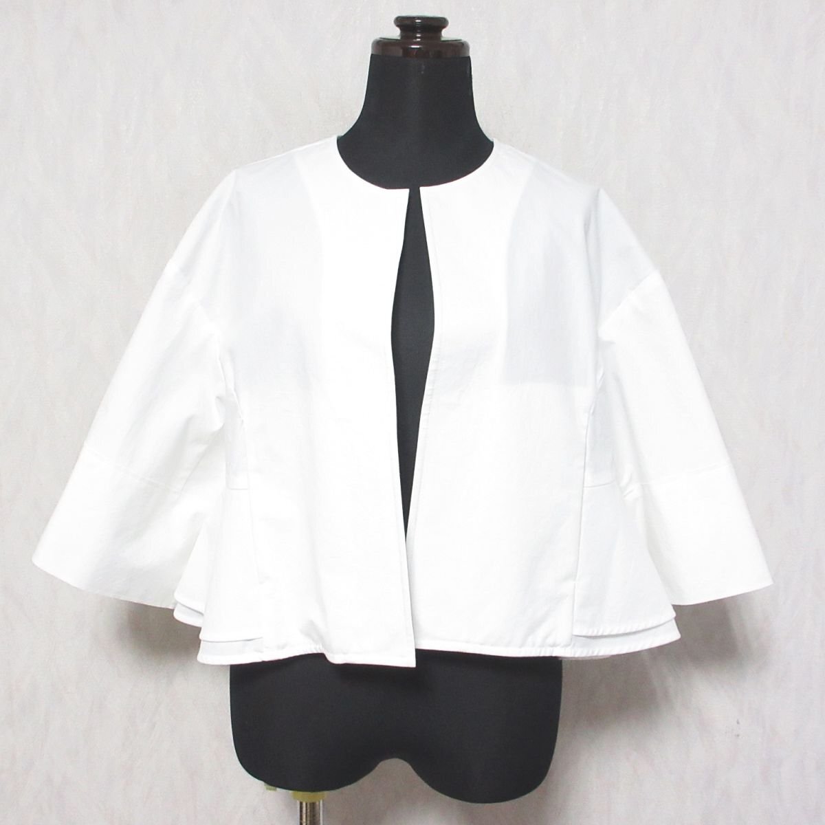 Yahoo!オークション - 未使用 24SS yori ヨリ バックフレアショートジ...