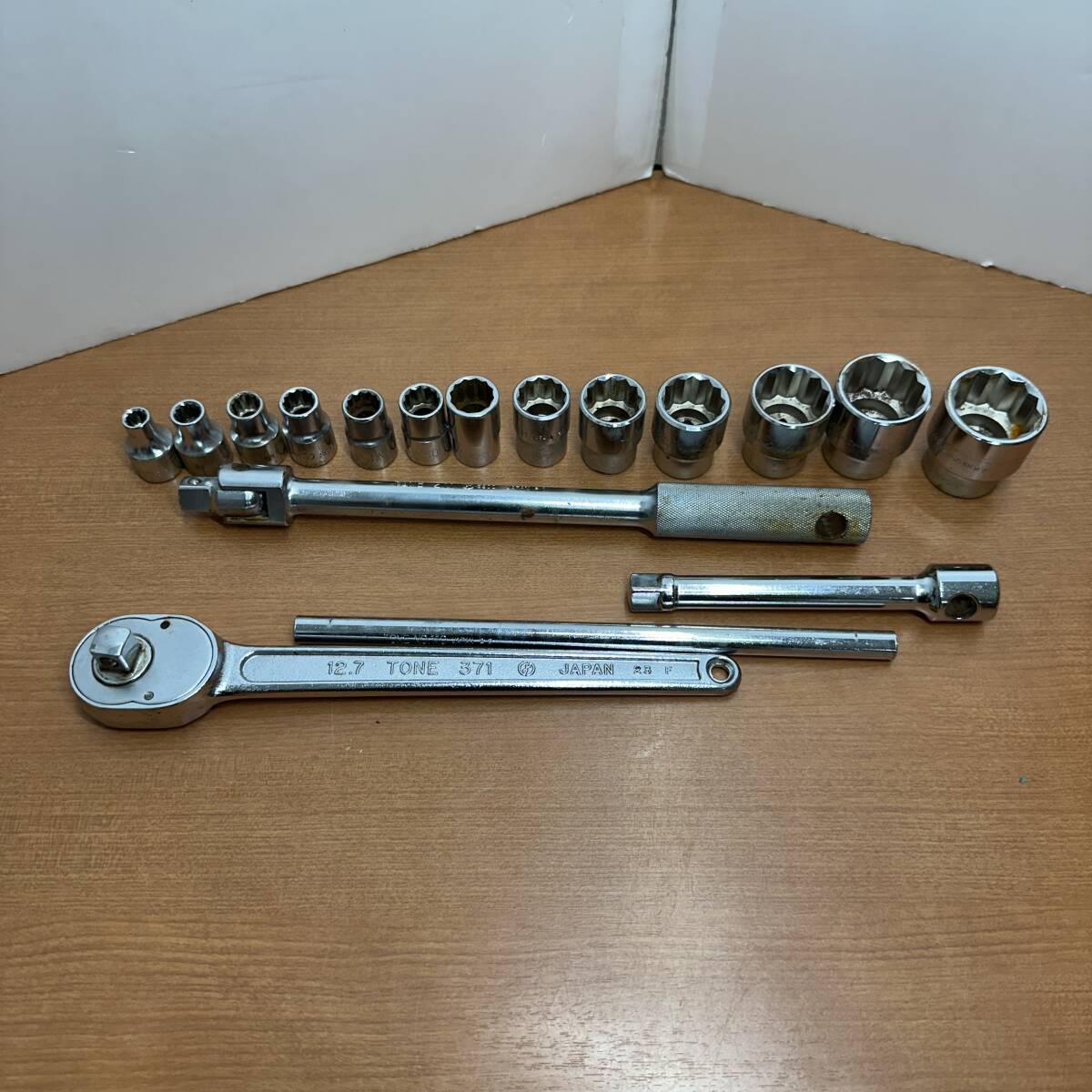 Yahoo!オークション - H2090 TONE ソケットレンチセット No.770M 差込...