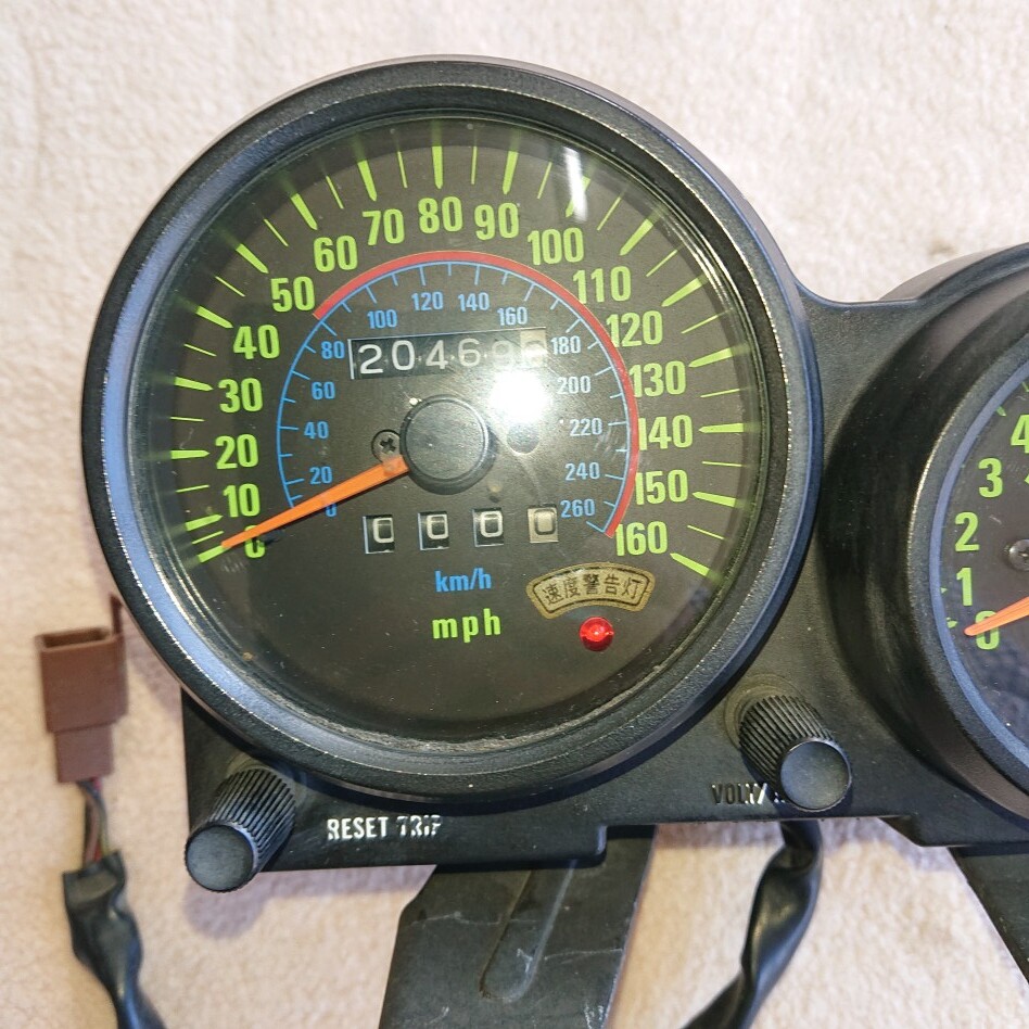 Yahoo!オークション - GPZ1100F (ZXT10A) メ－タ－ GPz1100 GPZ750F GP...