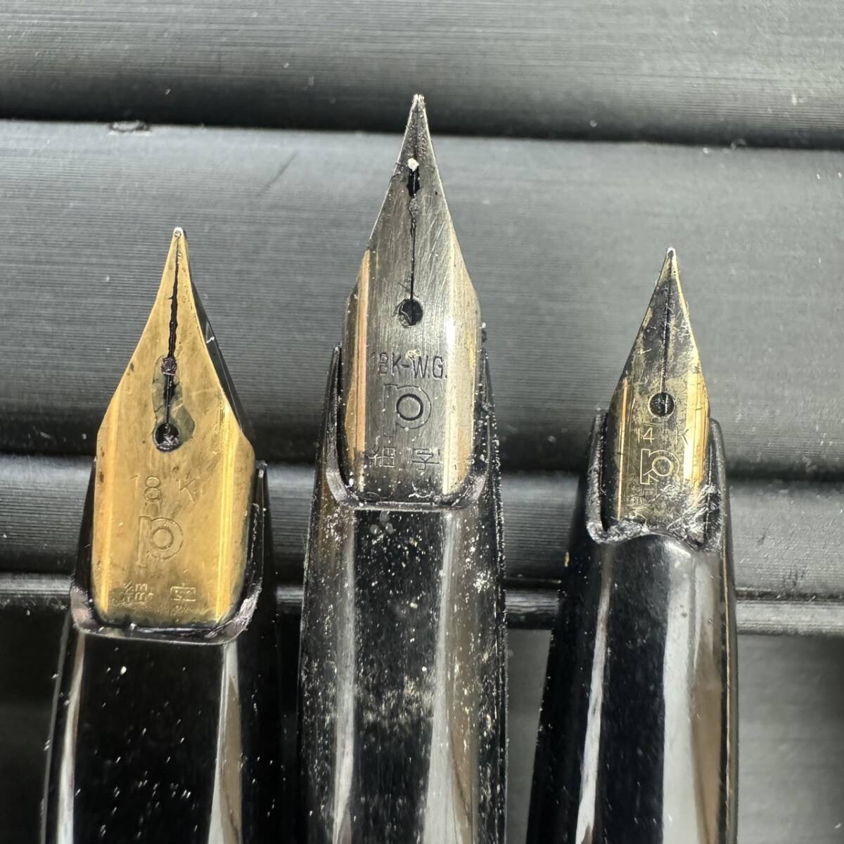 Yahoo!オークション - H#7678 ペン先18K・2本/18K-WG/14K/他 万年筆5本...