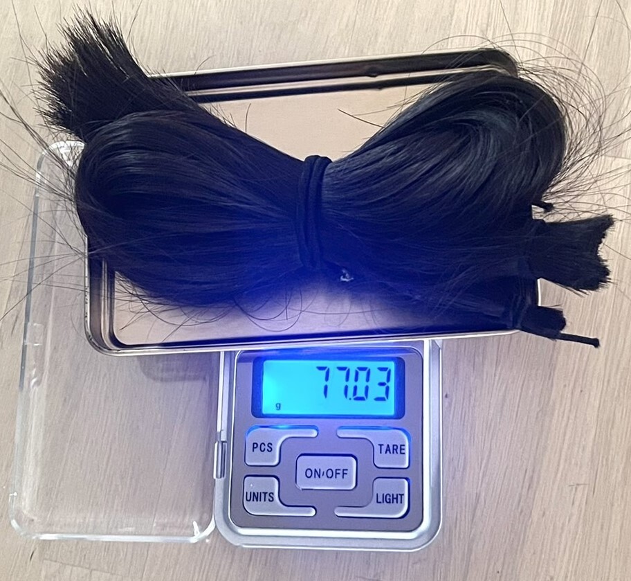 Yahoo!オークション - 髪束・髪の毛・10代・女子・『40cm・77g』