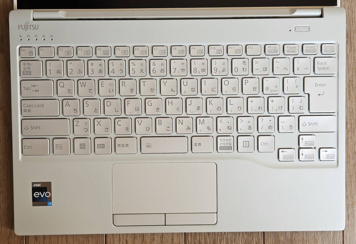 富士通 LIFEBOOK UH08/H3 FMVU8H3WD1 Intel Core i7 1360P 富士通 LIFEBOOK UH08/H3 FMVU8H3WD1 Intel Core i7 1360P