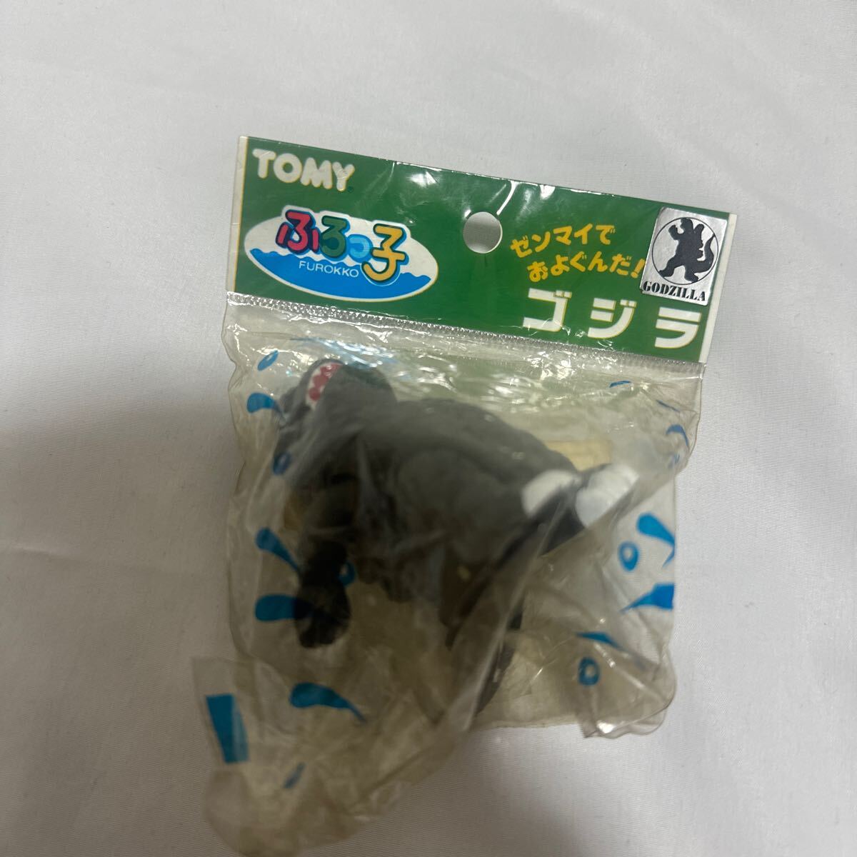 激レア 昭和レトロ 仮面ライダー 駄菓子屋 玩具台紙 当時物 2枚 激レア 昭和レトロ 仮面ライダー 駄菓子屋 玩具台紙 当時物 2枚