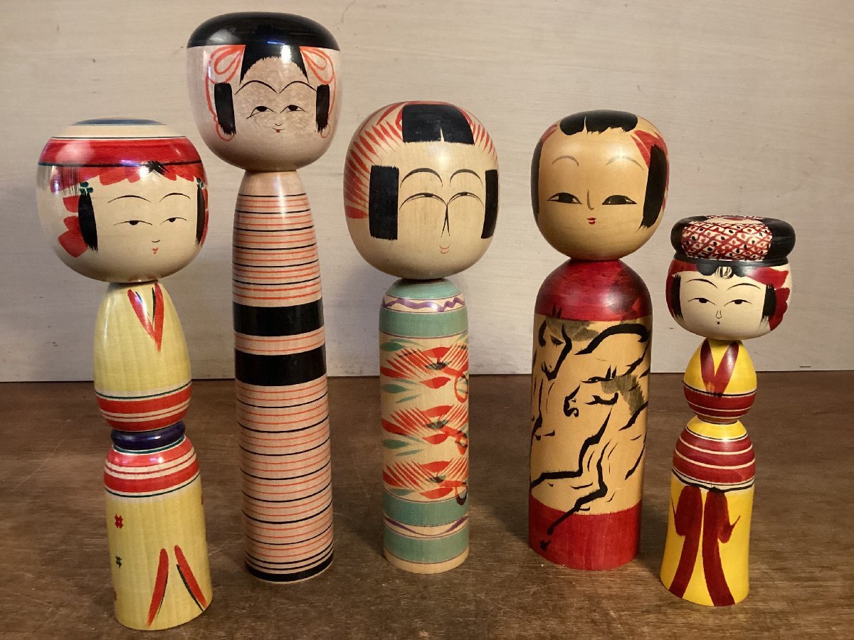 BA2085 送料込 こけし 大サイズ 5個 まとめて 民芸品 盛岡 小椋亀代司 和弘 作 ほかインテリア 置物 和風 アンティーク 3300g /くHIら（KOKUYOコクヨ カッタータイプ ...