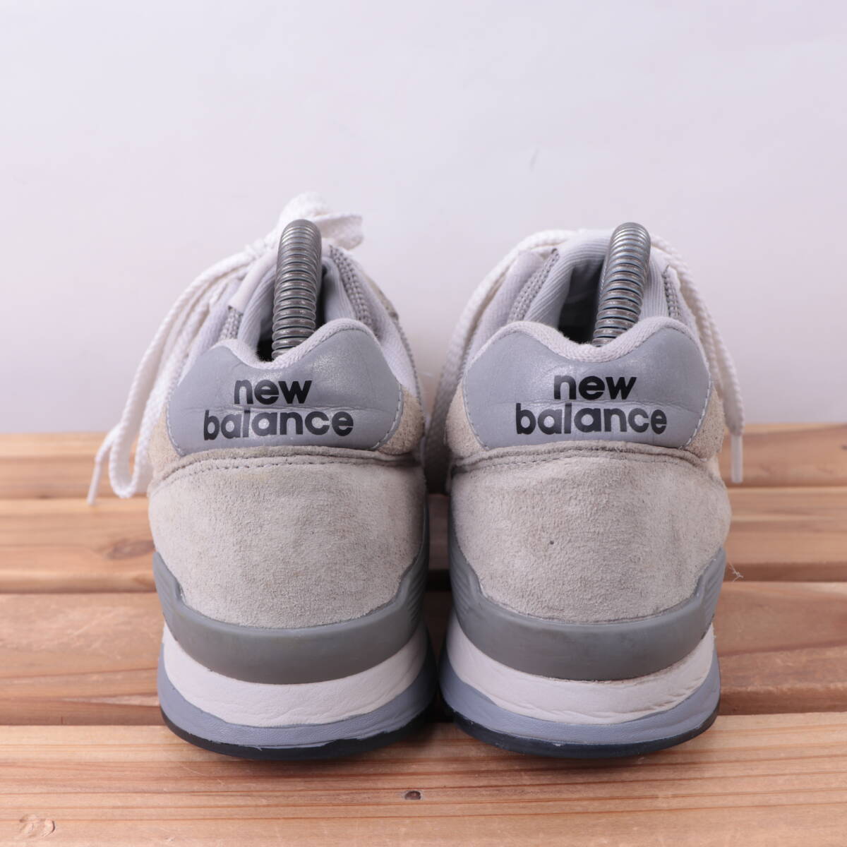 Yahoo!オークション - z6190【996】ニューバランス US7 25.0cm/ライト...