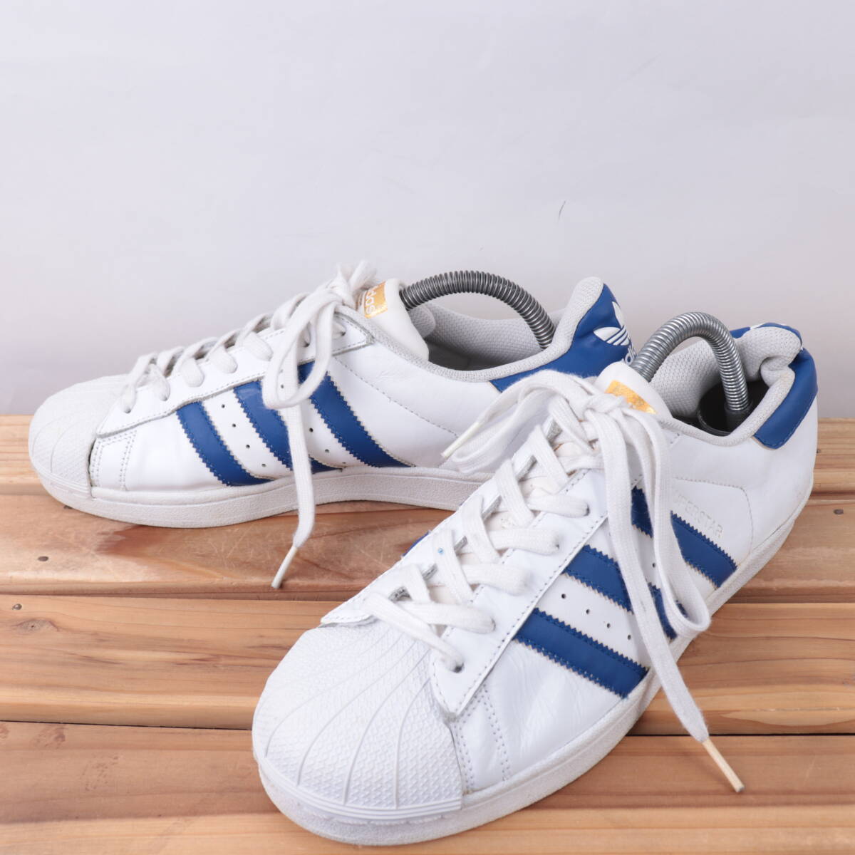 Yahoo!オークション - z6415 アディダス スーパースター US8 26.0cm/白...