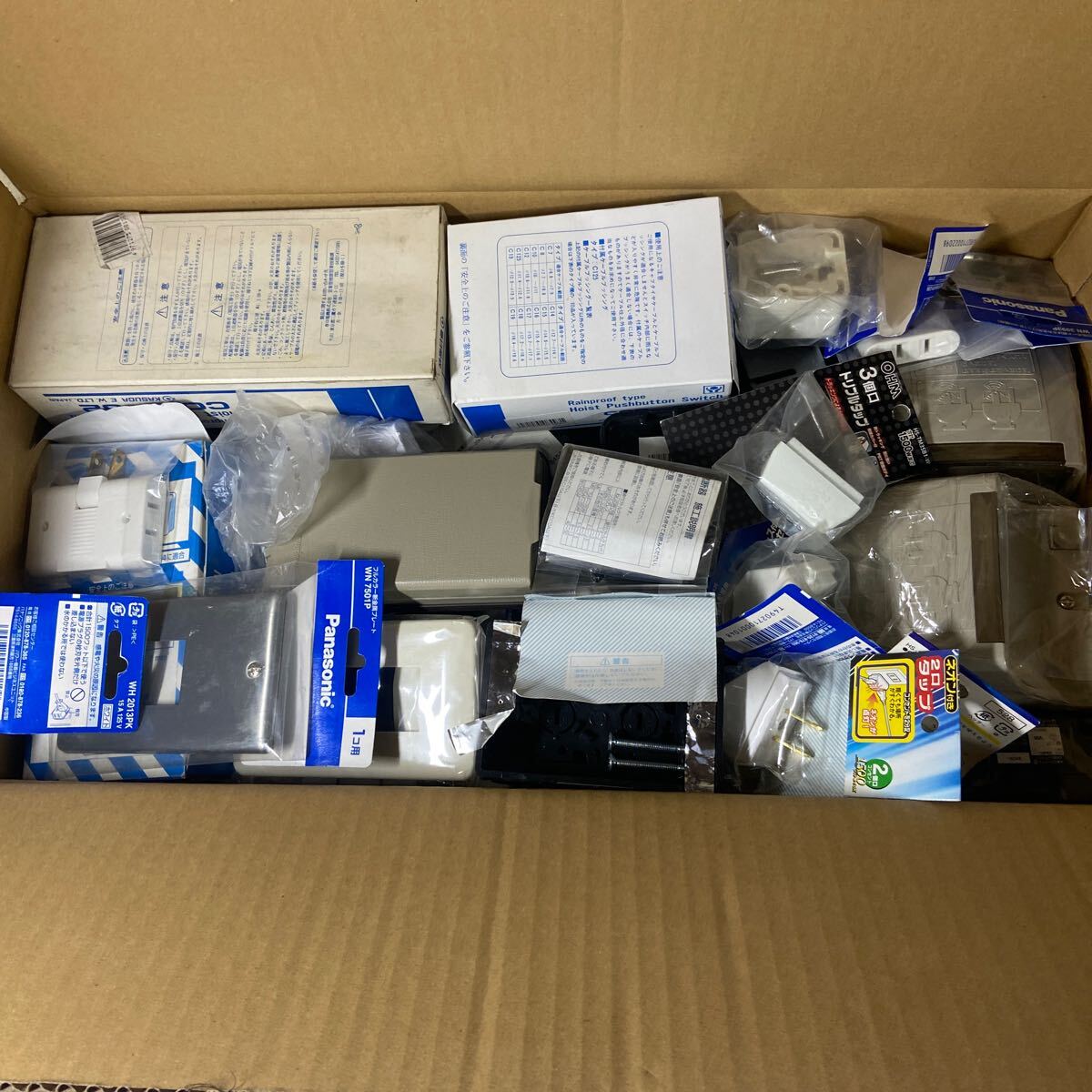 Yahoo!オークション - a1776)電材いろいろまとめ売り