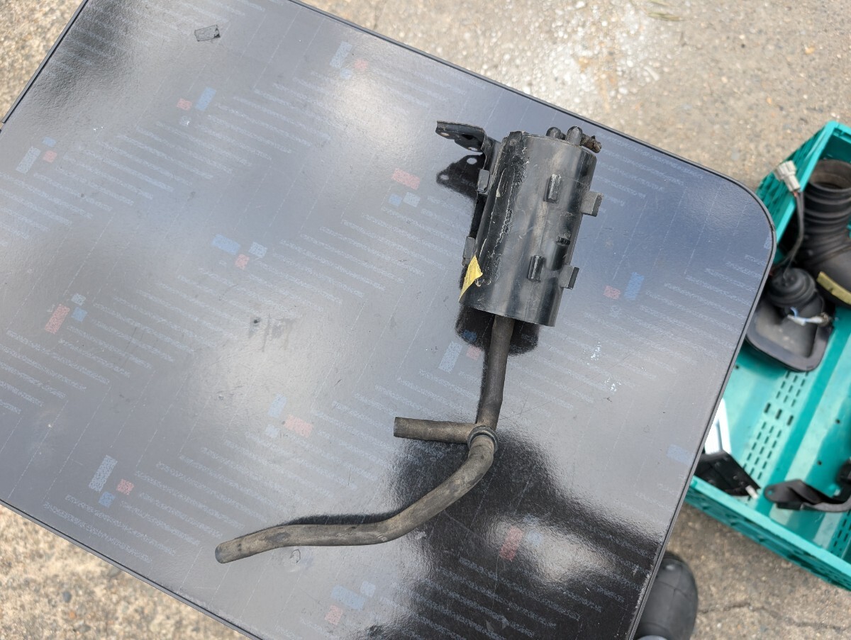 TOM 日産 チャコール キャニスター S15 シルビア SR20DET スカイライン ER34 ステージア C34 ローレル C35 手渡しOK 同梱OK 流用(エンジン部品)｜売買された ...