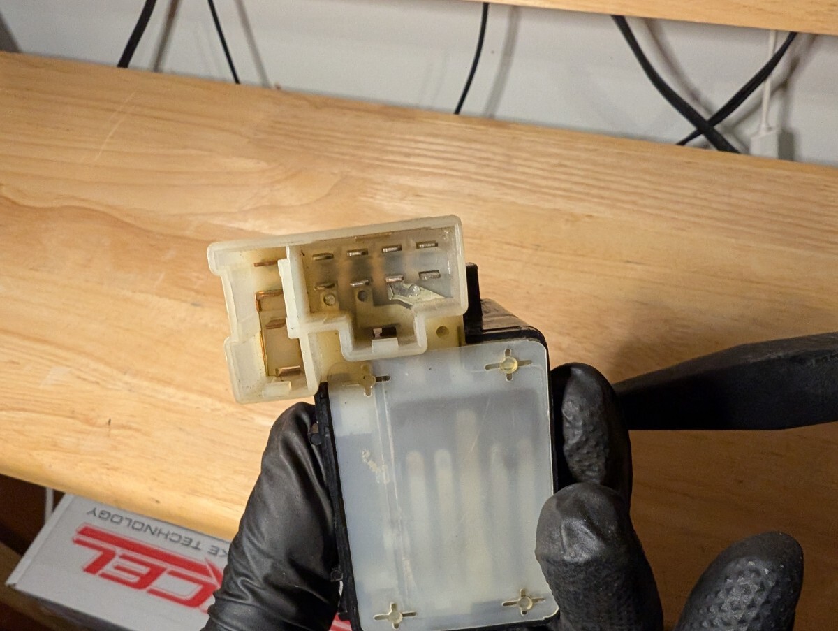 Yahoo!オークション - 【IK】 日産 スカイライン R31 純正 ウィンカー ...