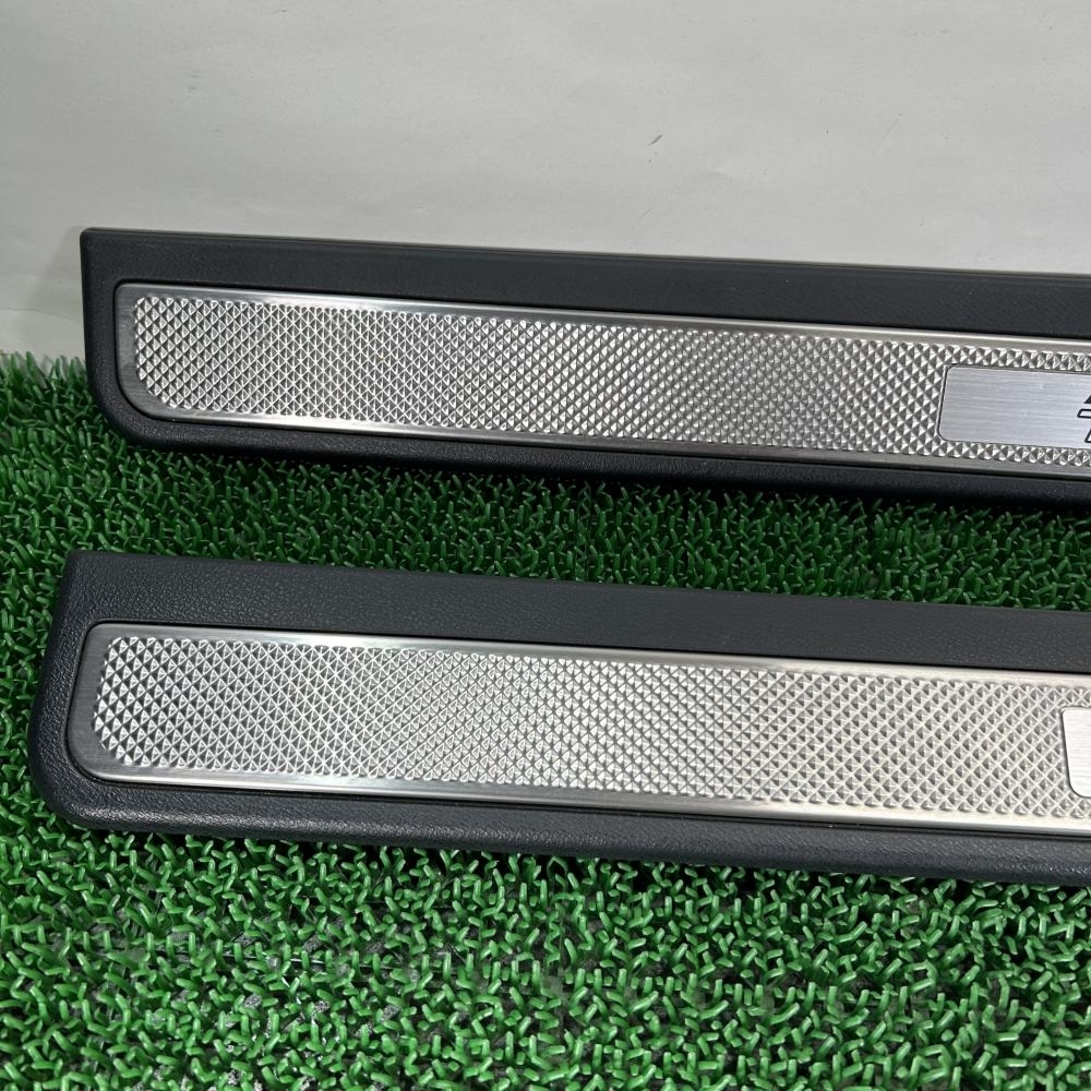 Yahoo!オークション - インテグラ DC5【後期 純正OP 左右 スカッフプレ...