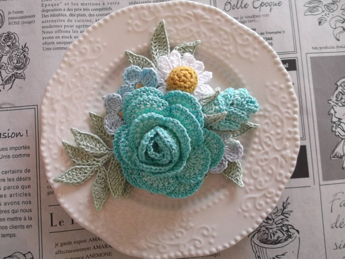 2246 薔薇と小花のブーケ ミントブルー系薔薇 クロシェレース コサージュ ハンドメイド(その他)｜売買されたオークション情報、yahooの商品情報をアーカイブ公開 - オークファン ...
