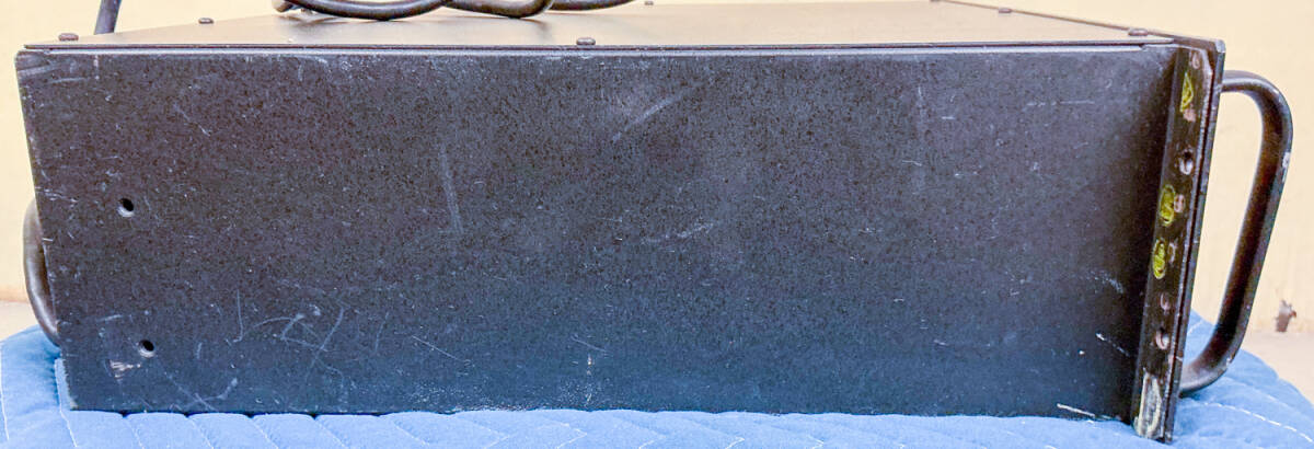 Yahoo!オークション - M608 ASHLY FET2000M 2チャンネルパワーアンプ ...