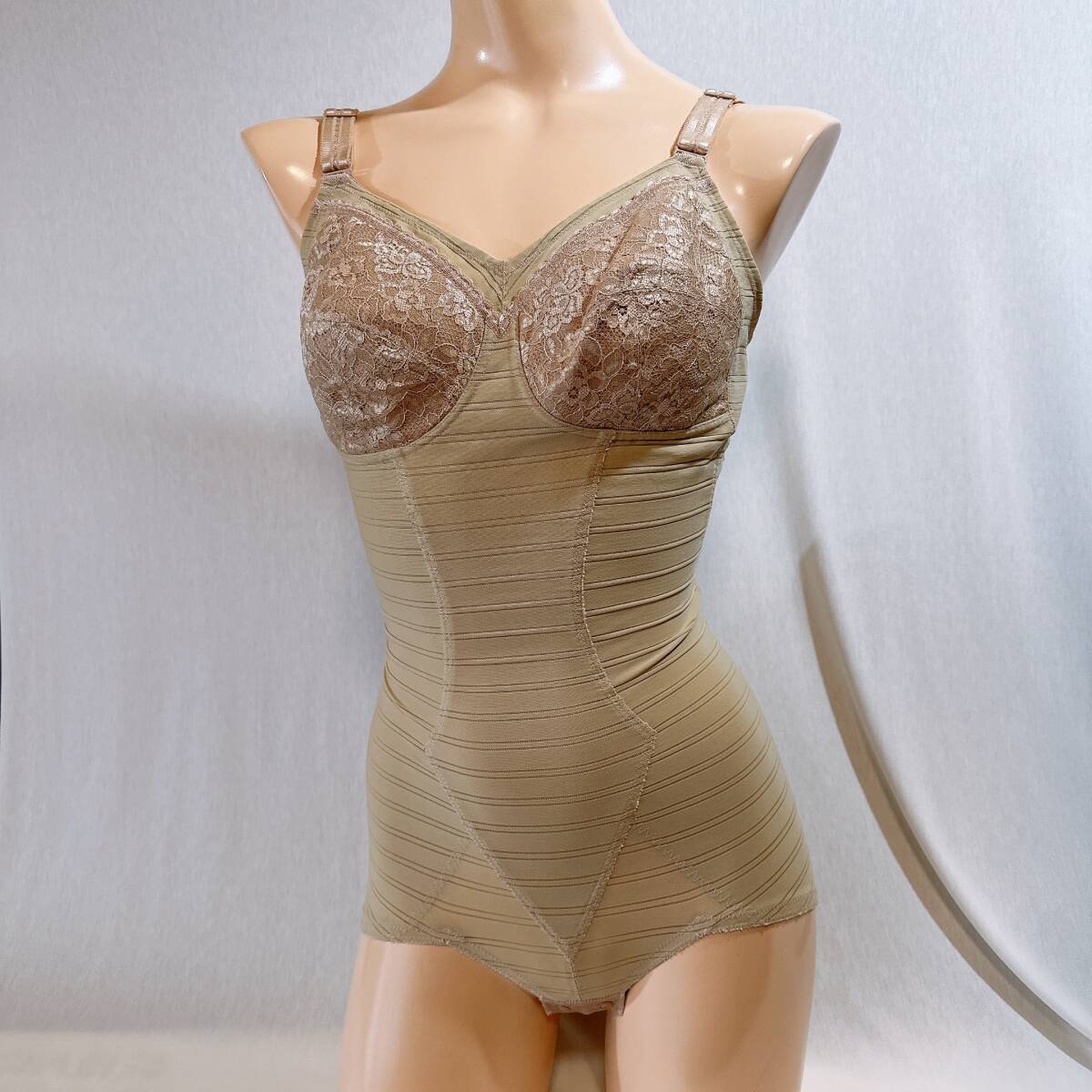 Yahoo!オークション - 169 高級 ボディスーツ C85L