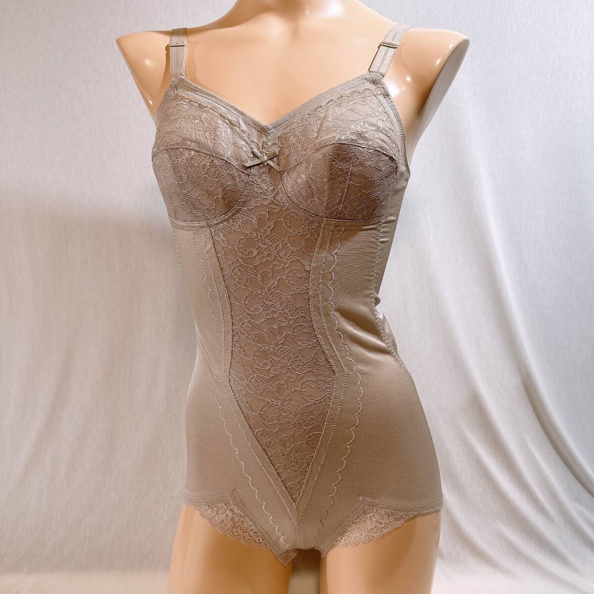 Yahoo!オークション - 14 高級 ボディスーツ A80L