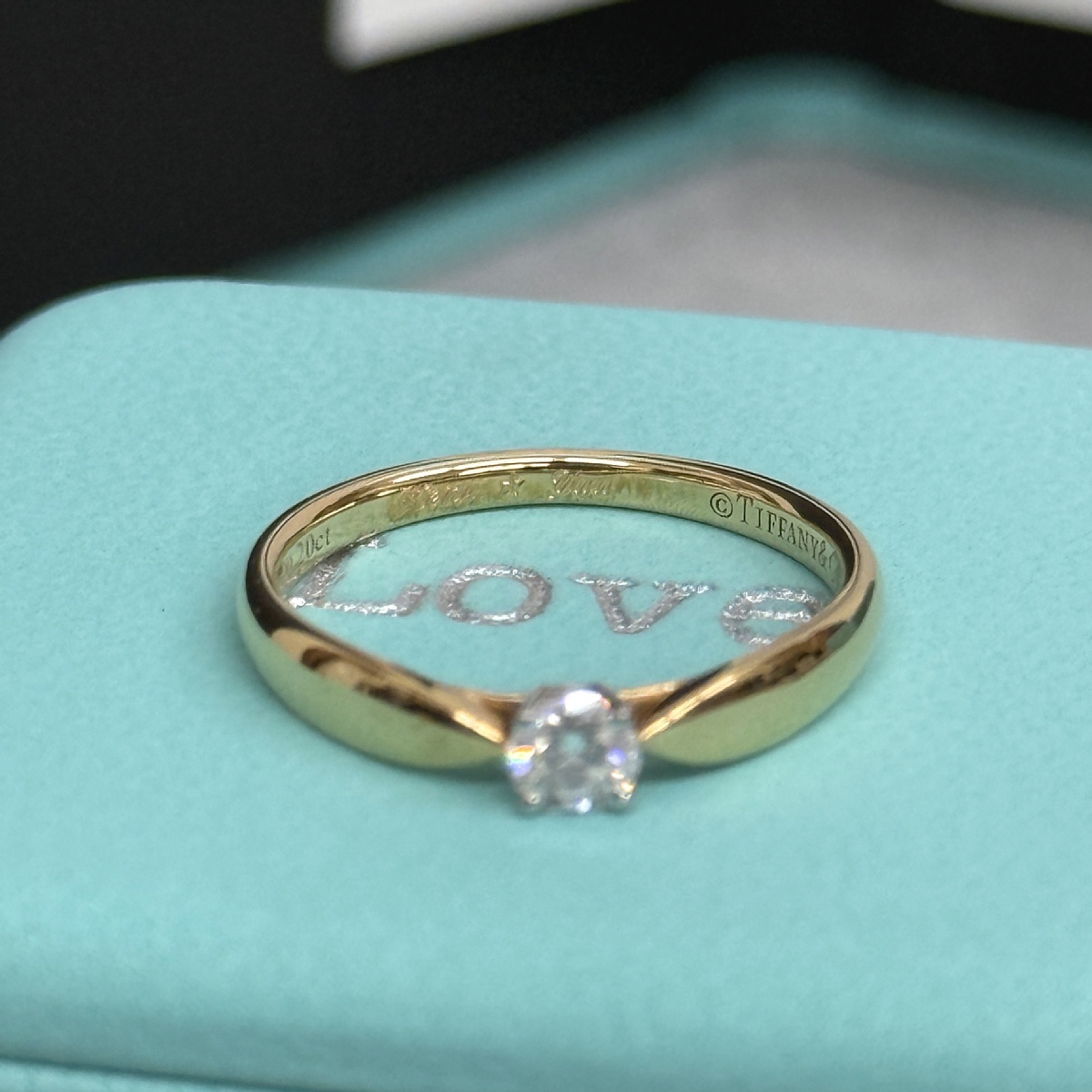 ティファニー Au750 pt950 0.2ctダイヤ付きコンビリング 2.8g 書類付(イエローゴールド)｜売買されたオークション情報、yahooの商品情報をアーカイブ公開 - オークファン ...