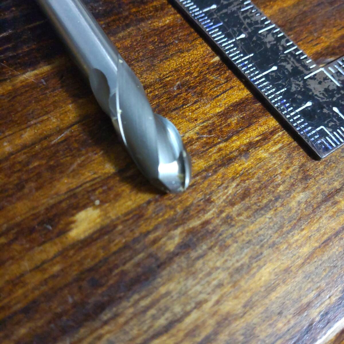 Yahoo!オークション - エンドミル OSG Φ9 9mm R4.5 2枚刃 ロング XPM ...