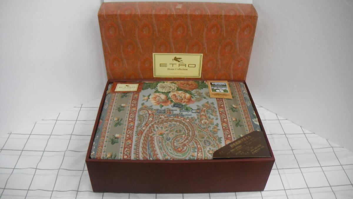 Yahoo!オークション - 寝具祭 ETRO エトロ 羽毛肌掛けふとん 150×200c...