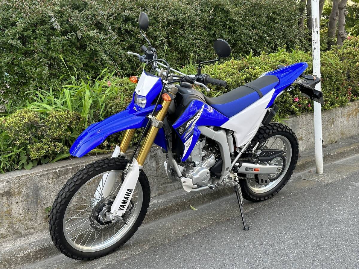 Yahoo!オークション - ほぼ新車状態 走行5km/WR250R/2015年/フルノーマ...