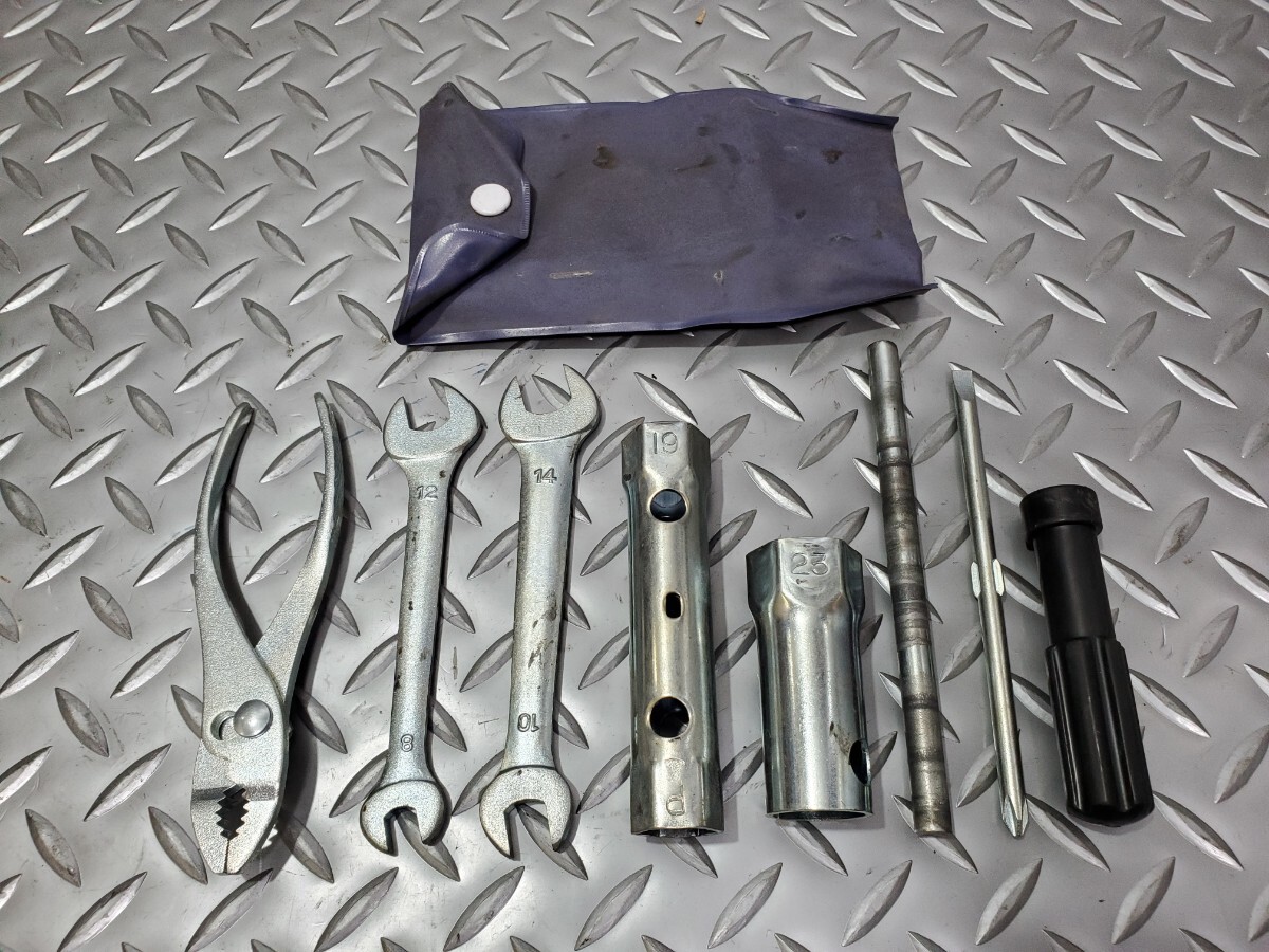 1495 スーパーカブ90 カスタム 車載工具 HA02-2816… セル付き 12V ホンダ(車載工具)｜売買されたオークション情報、yahooの商品情報をアーカイブ公開 - オークファン ...