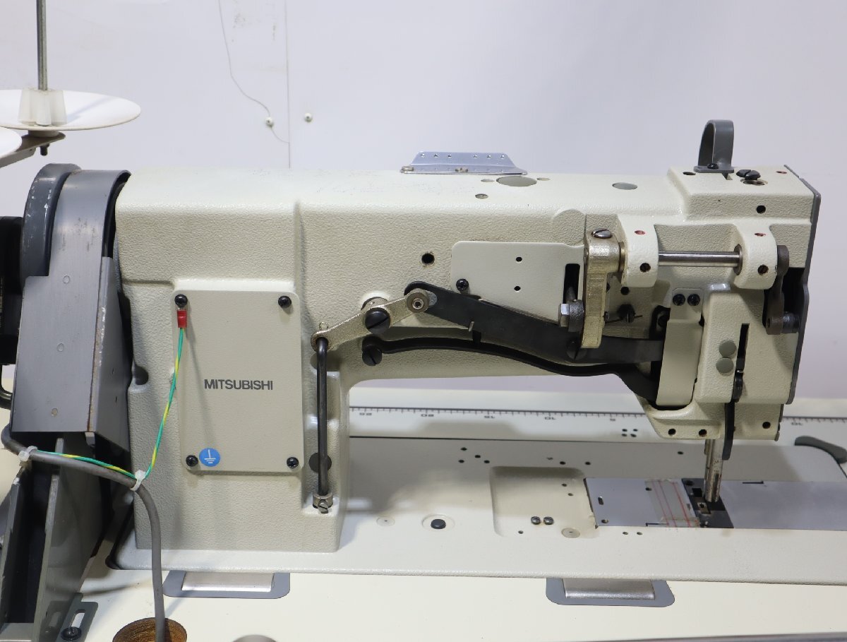Yahoo!オークション - 西P 三菱 MITSUBISHI 工業用ミシン LU2-4400 3R-546