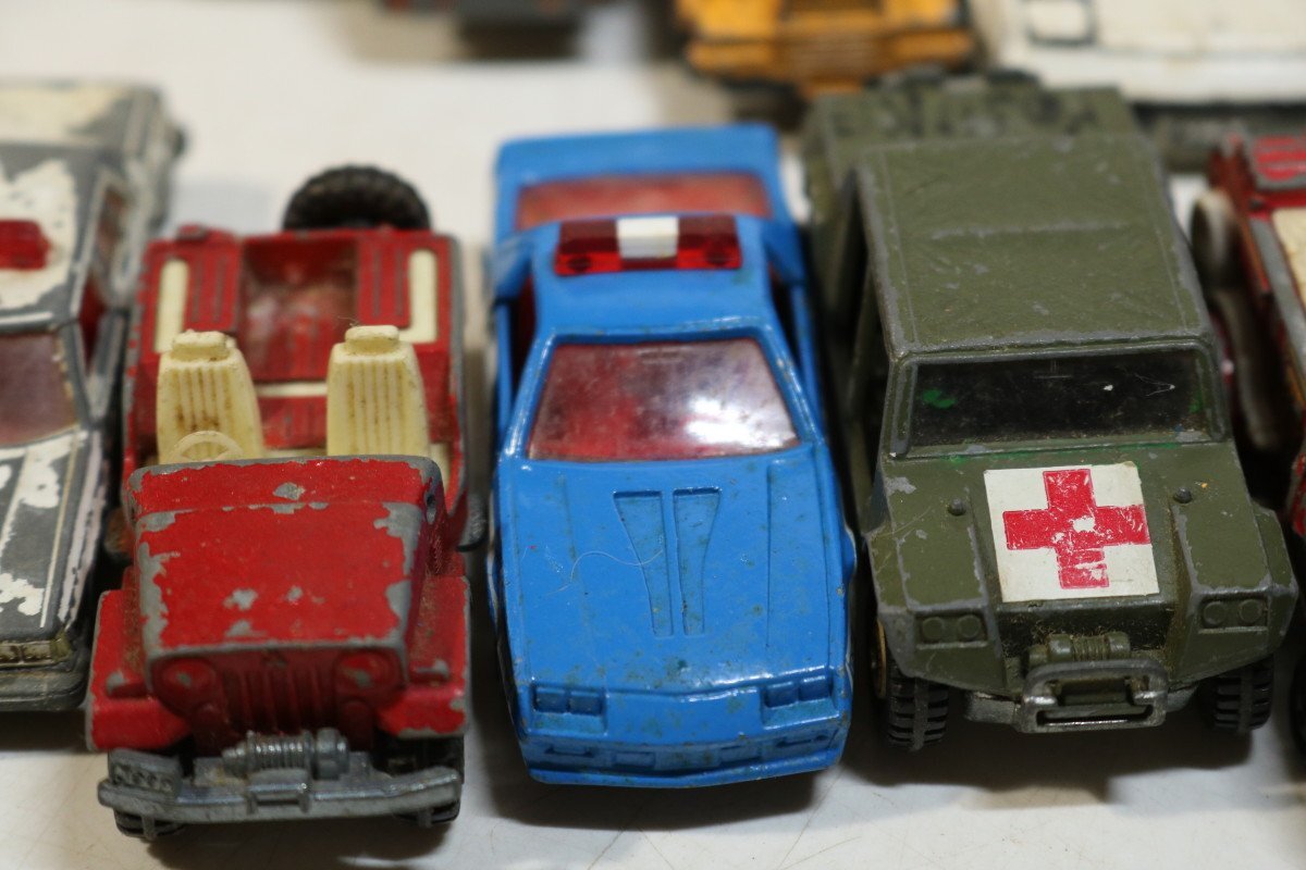 Yahoo!オークション - T536 古い超合金ミニカー19点/トミカ/TOMICA/古...