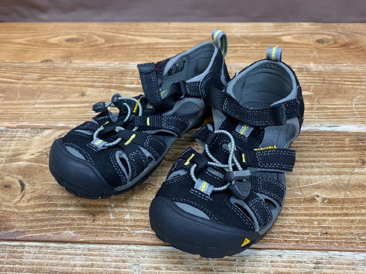 Yahoo!オークション - 【O-7252】Keen キーン キッズ サンダルス ニー...