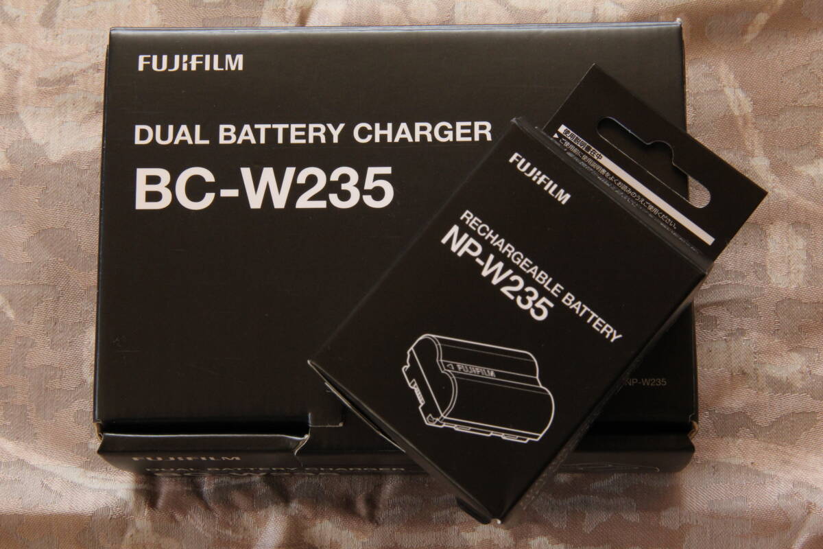 Yahoo!オークション - 富士フイルム デュアルバッテリーチャージャー B...