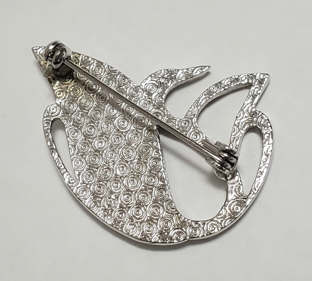 Yahoo!オークション - お洒落 ブローチ レディース 4 5㎝ 10 7g 美品