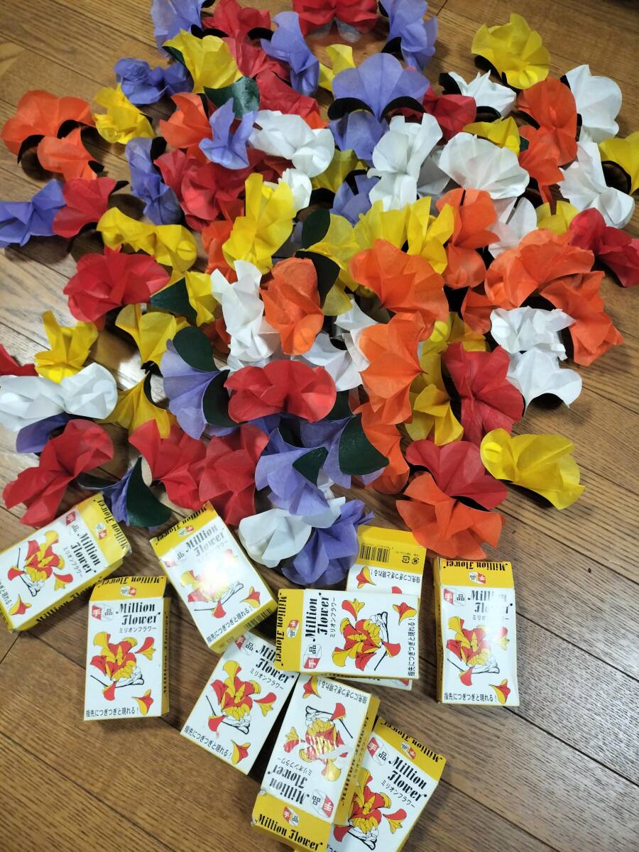 Yahoo!オークション - 手品 ミリオンフラワー Million Flower 約97個 ...