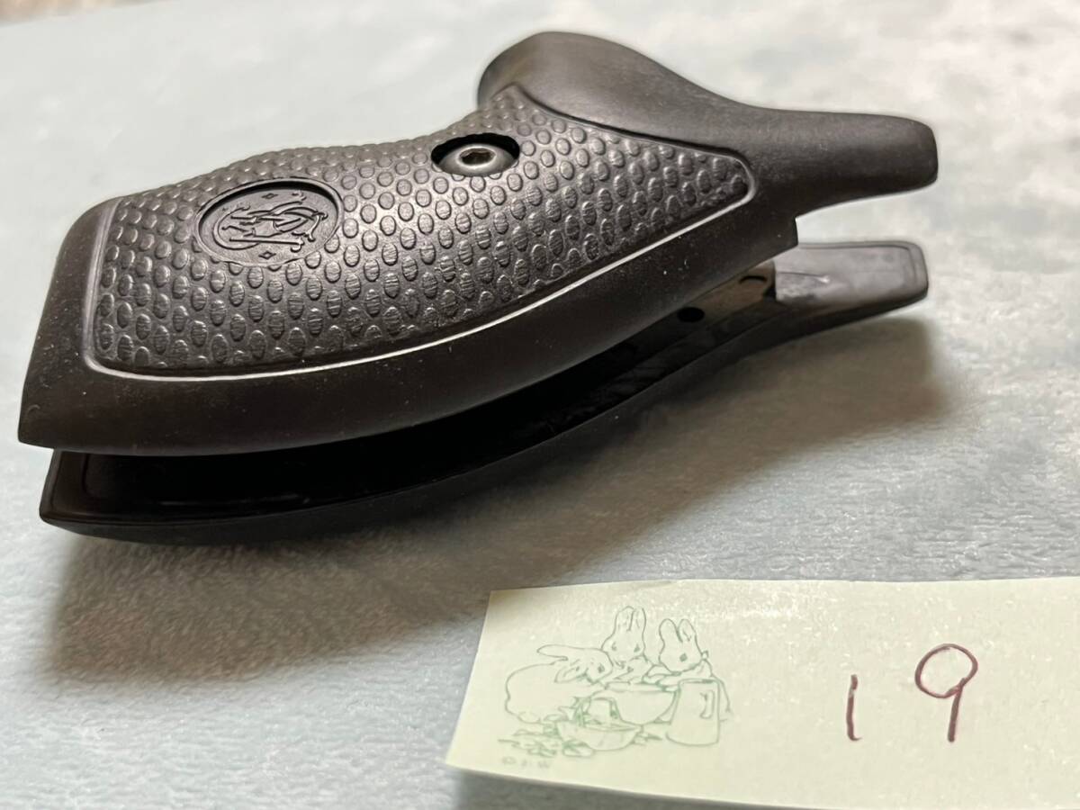 Yahoo!オークション - 【現行】S&W Jフレーム用標準グリップ M36 M60 M...