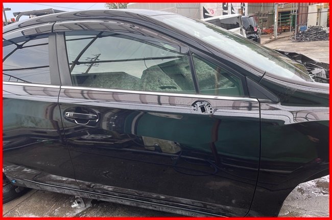 Yahoo!オークション - インプレッサ GK7 フロントドア右 管理番号 5118