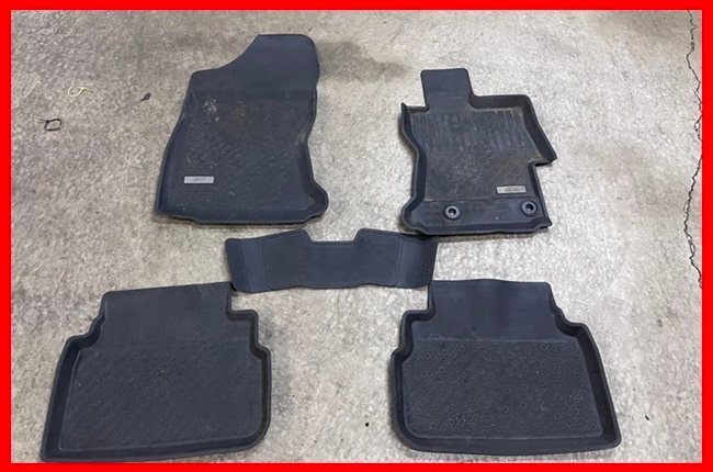 Yahoo!オークション - インプレッサ GK7 フロアマット 管理番号 5118
