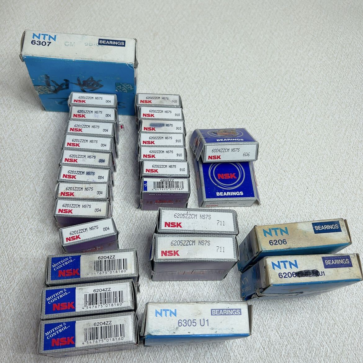 Yahoo!オークション - ボールベアリング NTN NSK 6206 6004 6305 6205 ...
