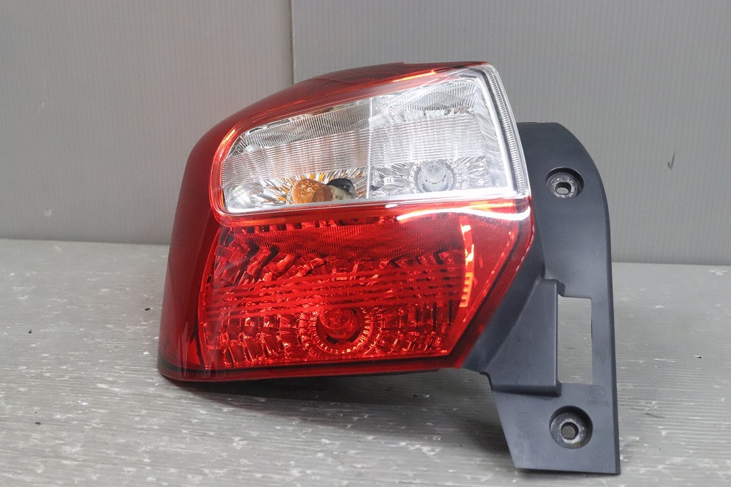 Yahoo!オークション - インプレッサ スポーツ 2.0i A型 (GP6) 純正 MOB...