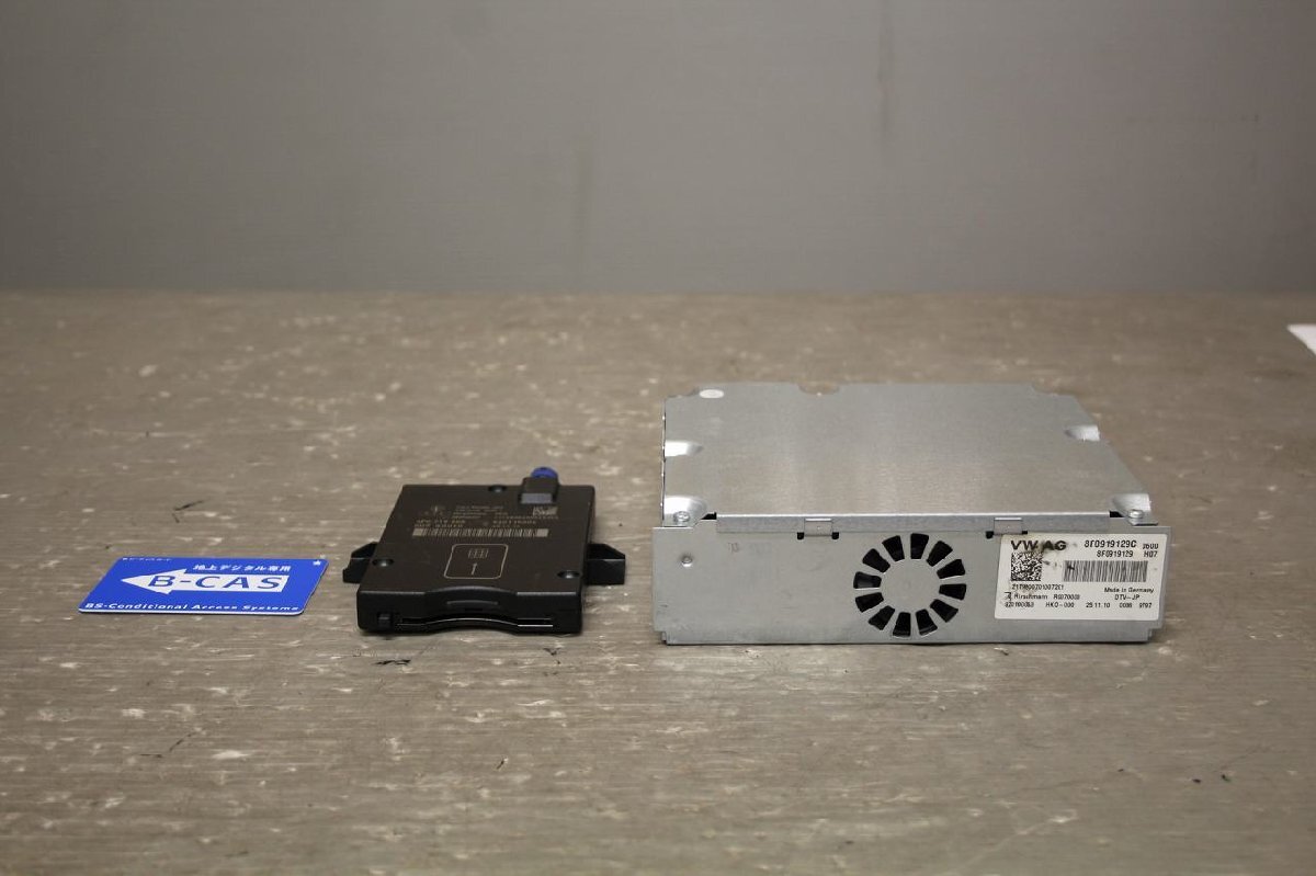 Yahoo!オークション - アウディ A4 アバント 右H (8KCDNF 8K) テレビチ...