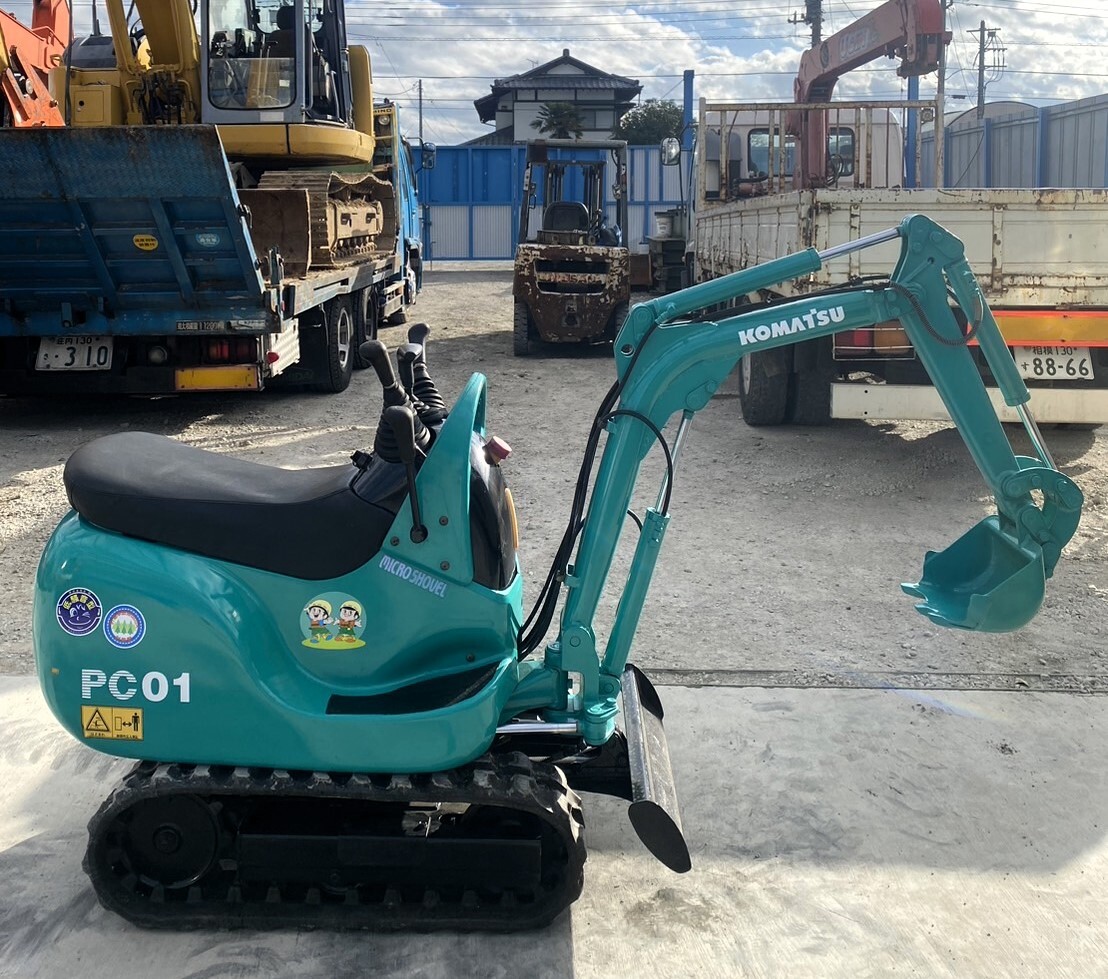 Yahoo!オークション - コマツ ユンボ PC01-1A ミニ油圧ショベル 663時...