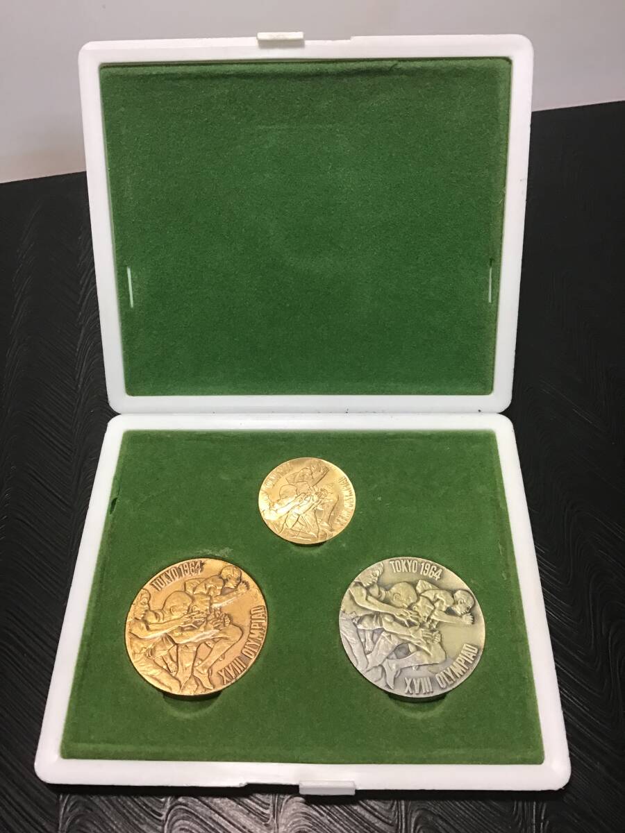 Yahoo!オークション - TOKYO 1964 東京オリンピック 記念メダル 金銀銅...