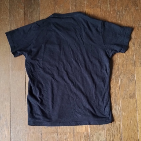 ユニクロ UNIQLO ミッキー Tシャツ 150 半袖 刺繍 ワンポイント ユニクロ UNIQLO ミッキー Tシャツ 150 半袖 刺繍 ワンポイント