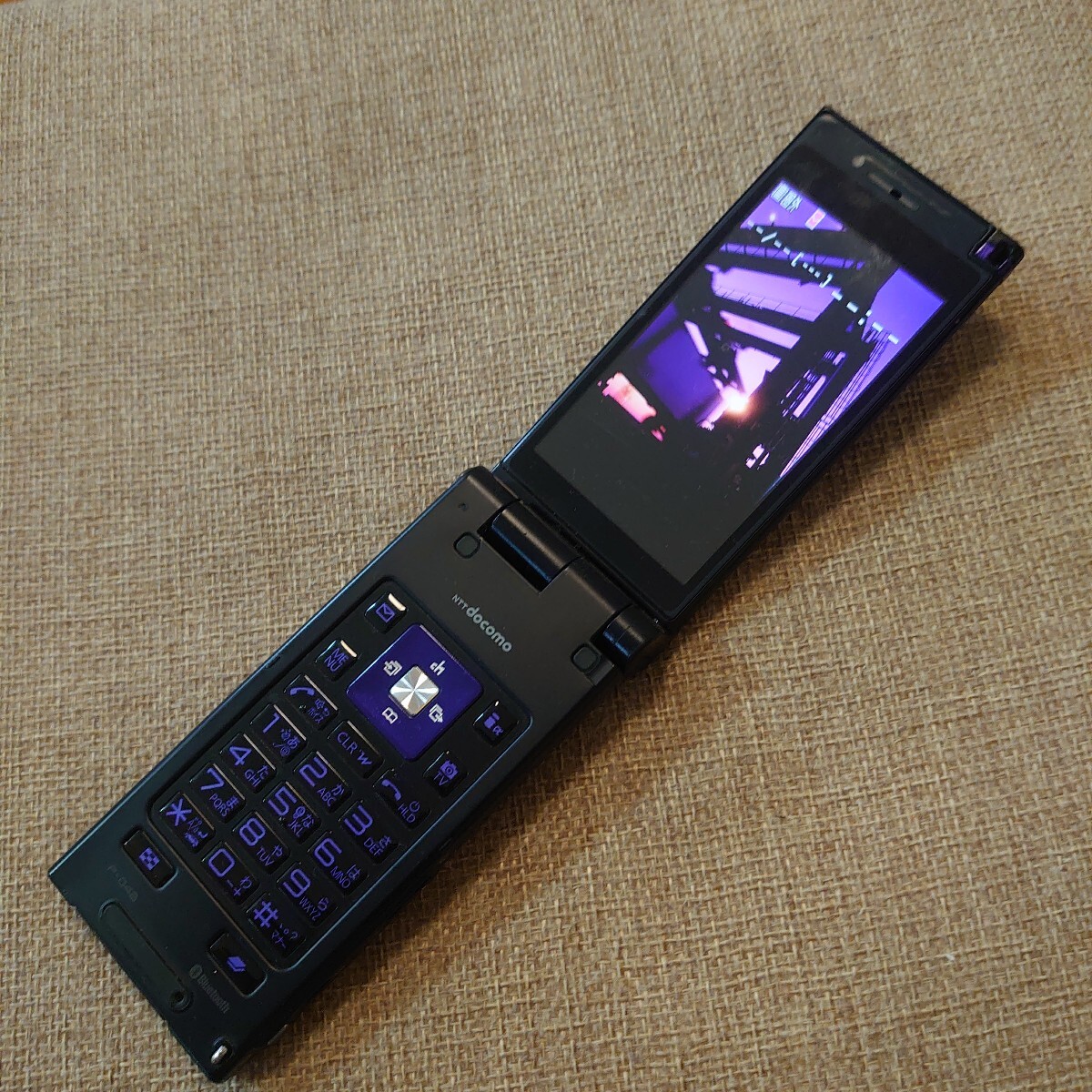 Yahoo!オークション - P-04B docomo 青