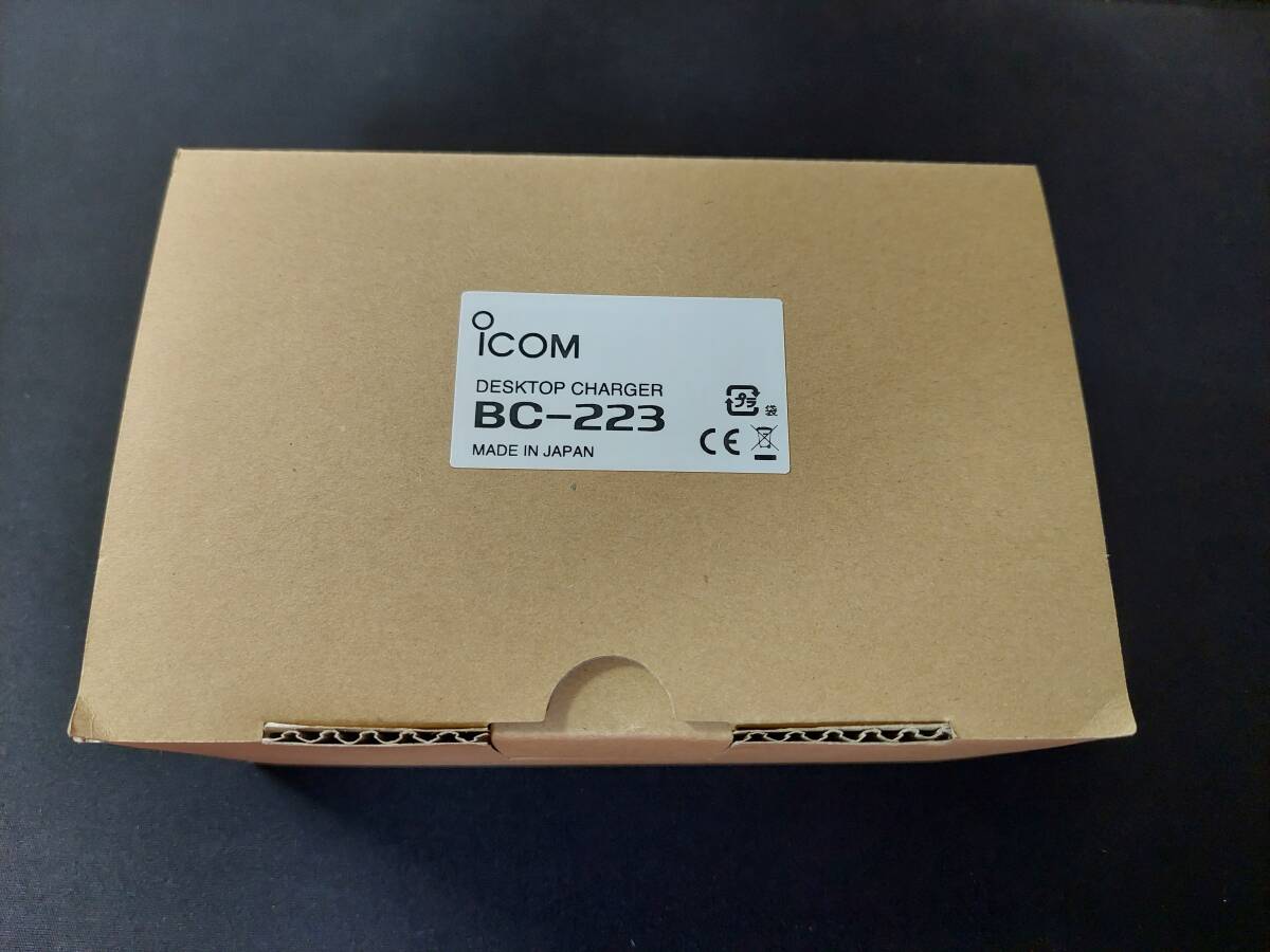 Yahoo!オークション - ICOM（アイコム） 広帯域ハンディ受信機 IC-R15 ...