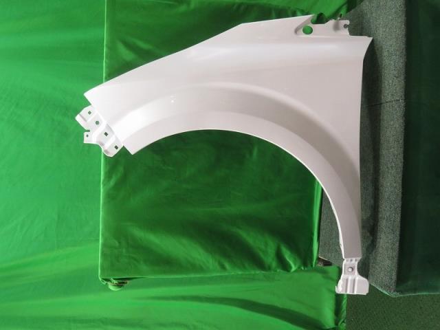 Yahoo!オークション - オーラ 6AA-FE13 左フロントフェンダー XAB QAC ...