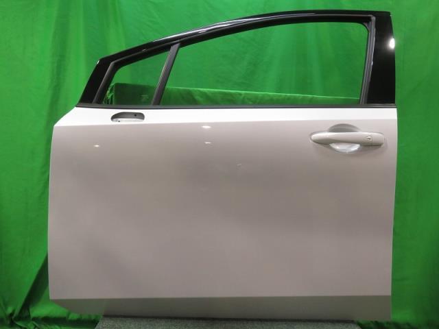 Yahoo!オークション - オーラ 6AA-FE13 左フロントドア XAB