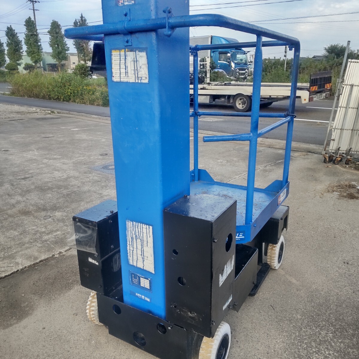 Yahoo!オークション - アイチSV04B高所作業車