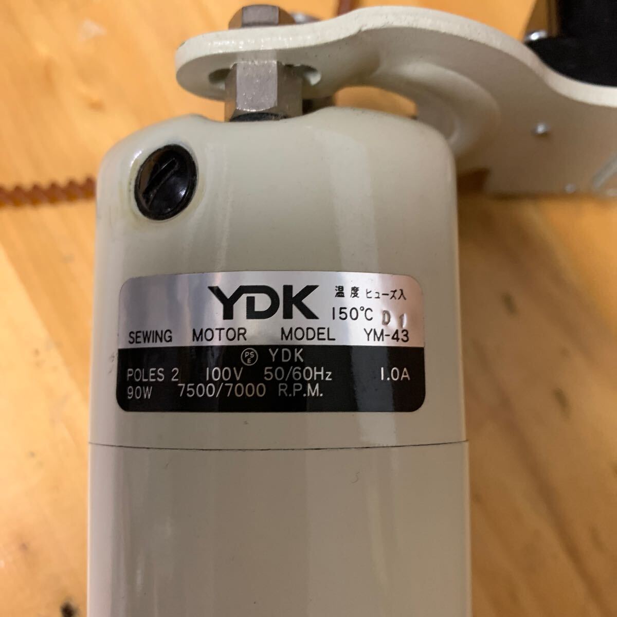 Yahoo!オークション - ミシンモーター YDK YM-43 100V 7500/7000 R P M...